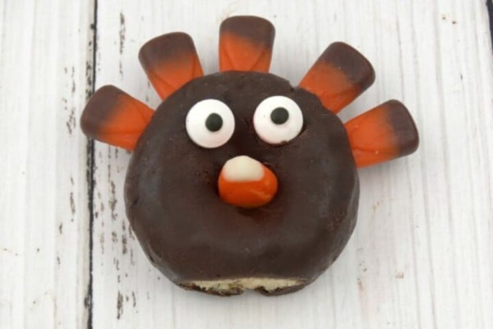 Turkey Donuts You Can Make With The Kids