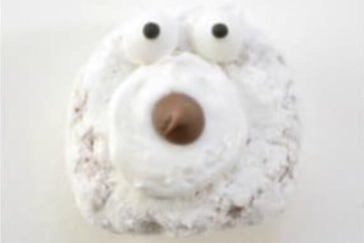 Polar Bear Donuts To Brighten Your Morning