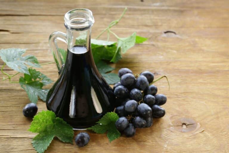 Alternative For Sherry Vinegar: 7 Amazing Substitutes