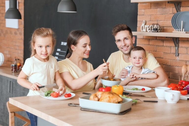Themed Dinners for Busy Parents: Dinner Ideas for Every Night of the Week